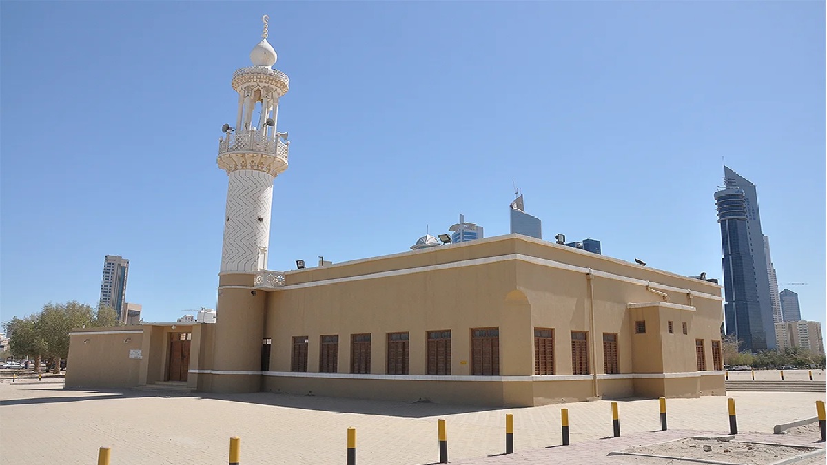Kuwait mosque camera rules
